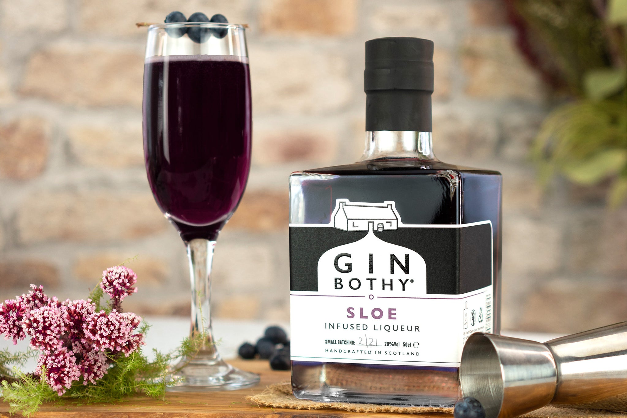 A Sloe September: Foraging Scotland's Rich Hedgerows – Gin Bothy